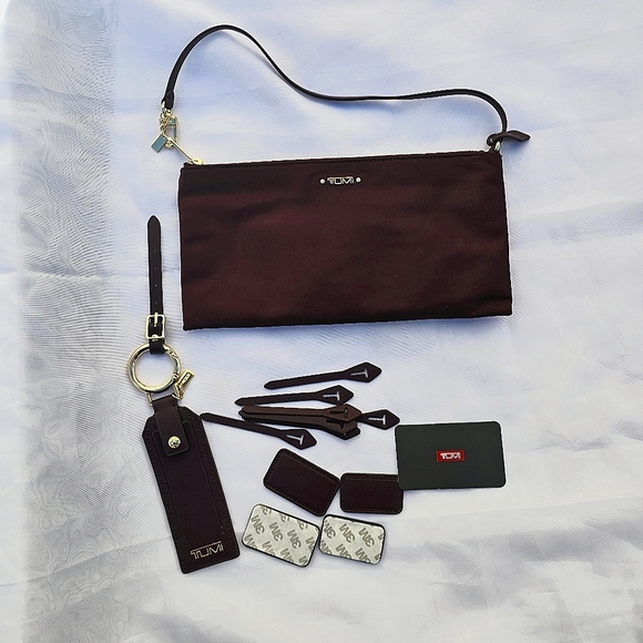 Tumi | Bags | Tumi Accents Pouch Travel Accessoriesmakeup Bag Color ...